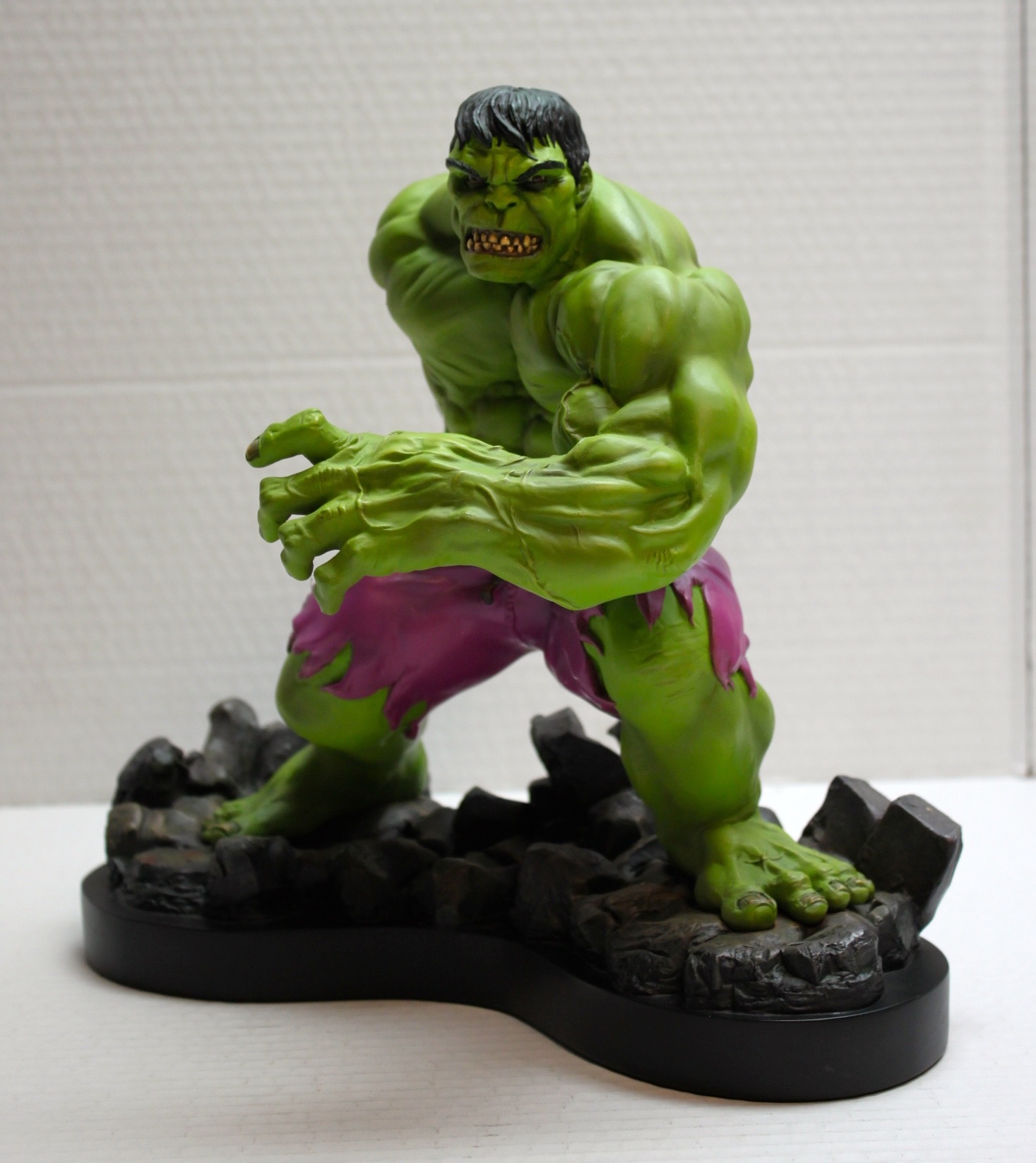 Bowen Designs Incredible Hulk Painted Statue | Sold Details | Four ...