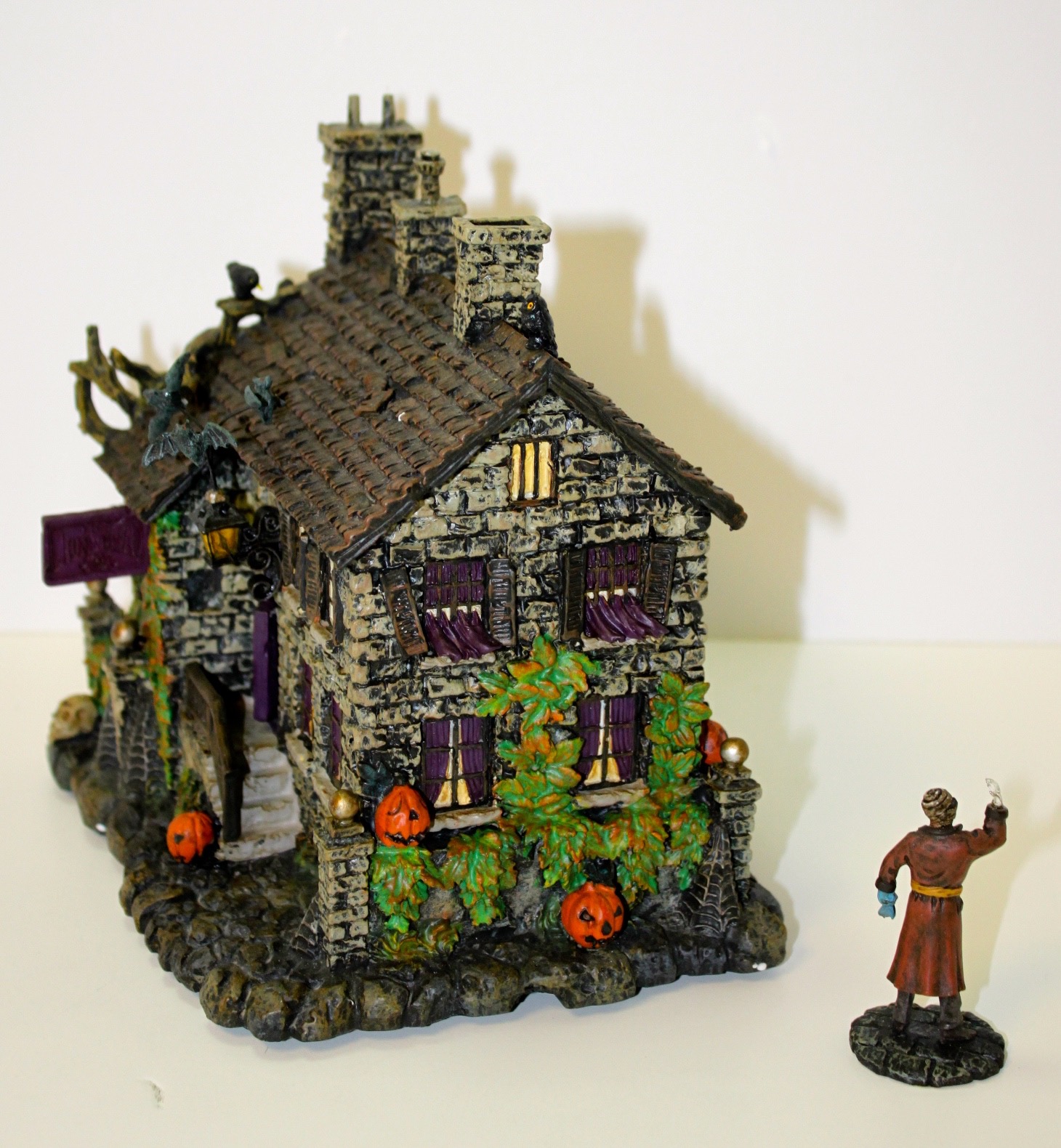 Hawthorne Village Invisible Man’s Inn | Other Products Details | Four ...